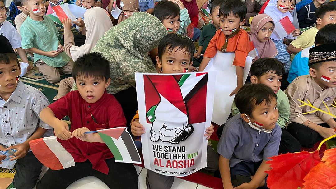 Aksi Peduli Palestina - SIT Harapan Bunda